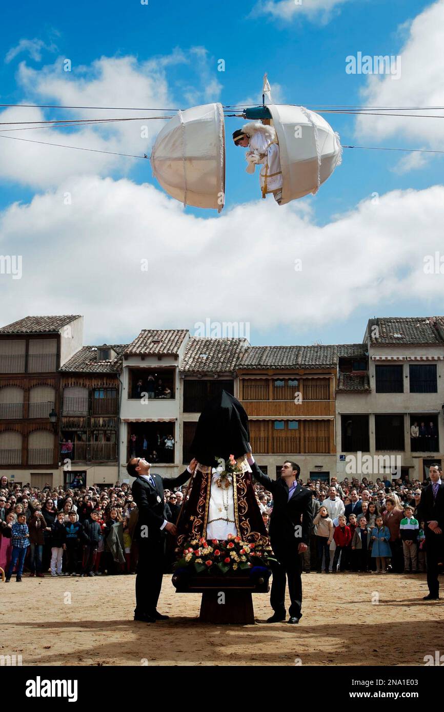 Pablo Leal Requejo plays the role of an angel during the 'Bajada del ...