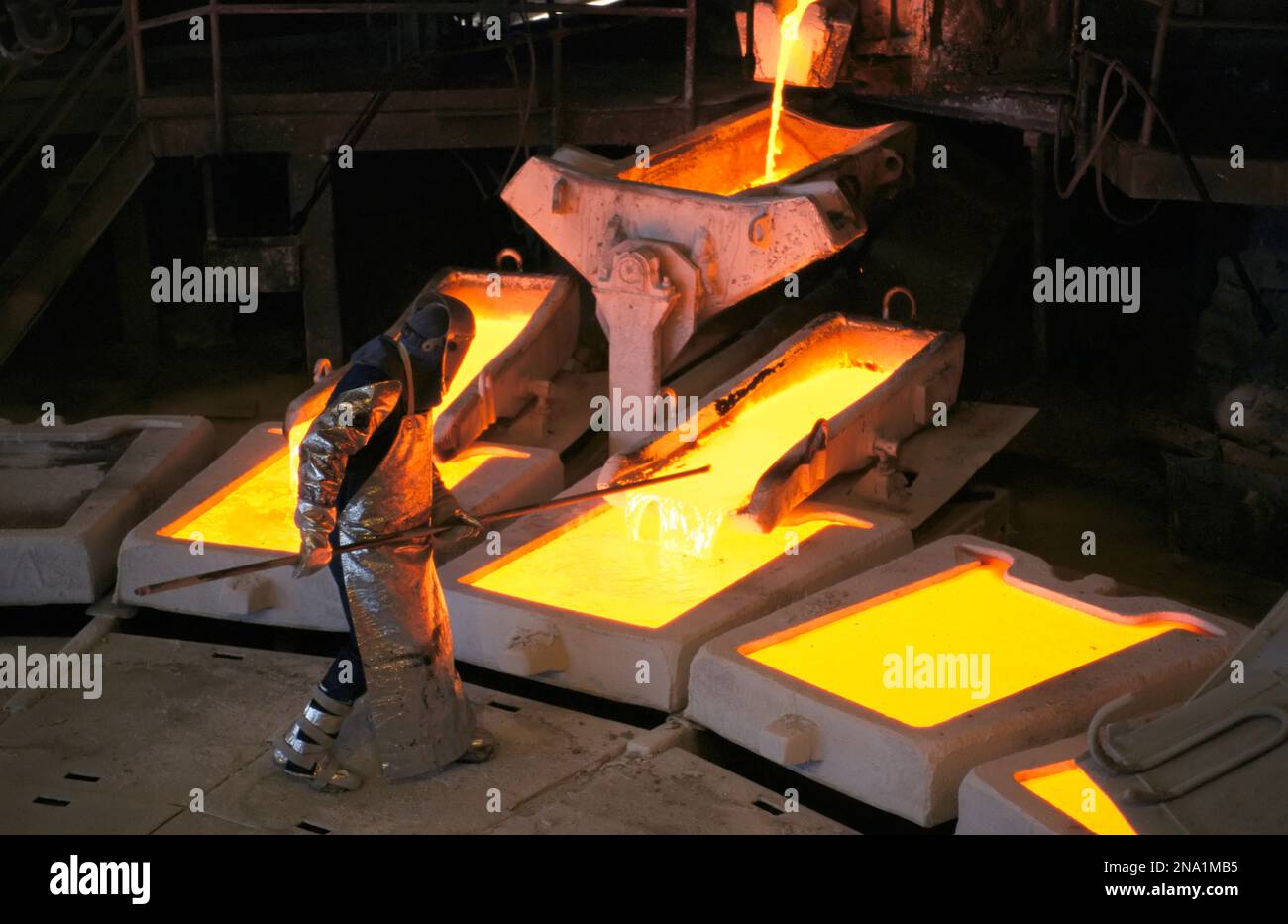 Metals and metallic substances hi-res stock photography and images - Alamy