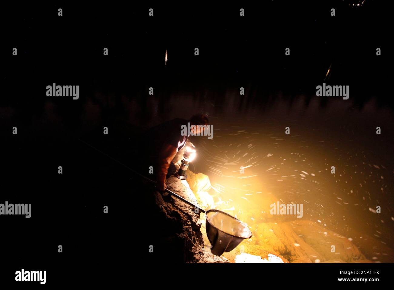 In this photo made Thursday, March 23, 2012, Bruce Steeves uses a ...