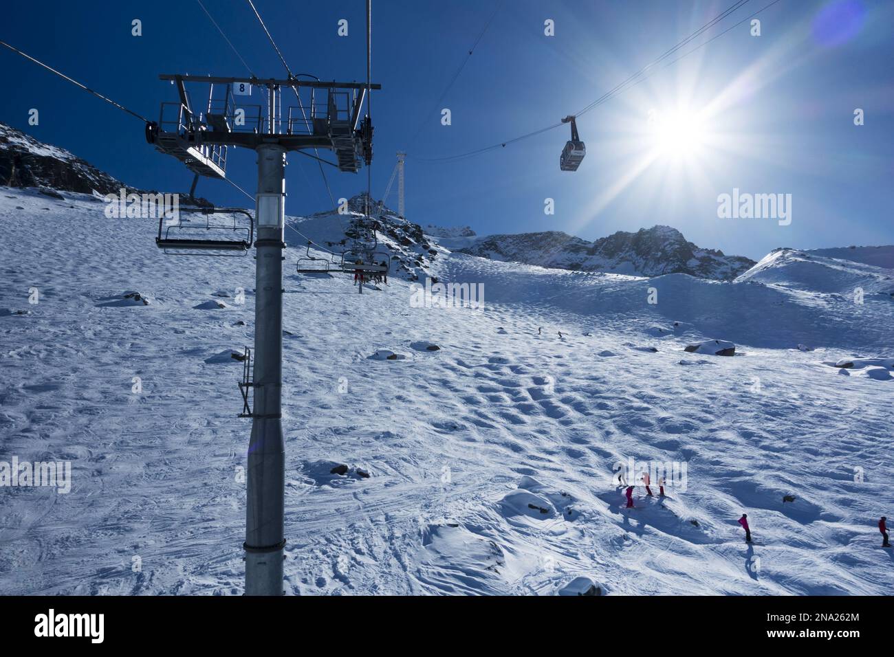 Chamonix ski lift hi-res stock photography and images - Alamy