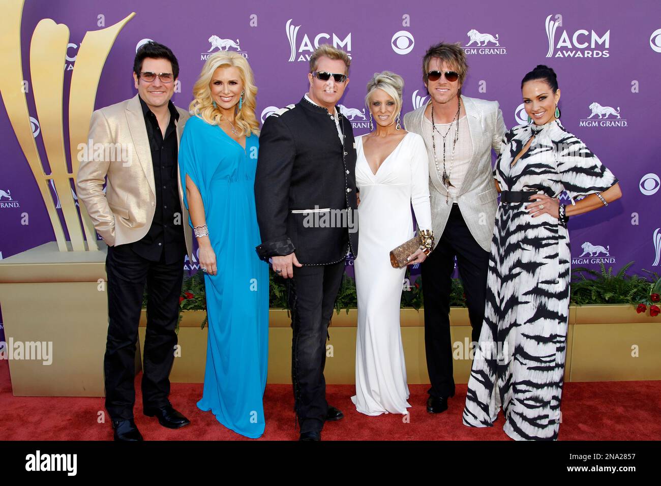 From left, Jay DeMarcus, Allison Alderson, Gary LeVox, Tara Vernon, Joe ...