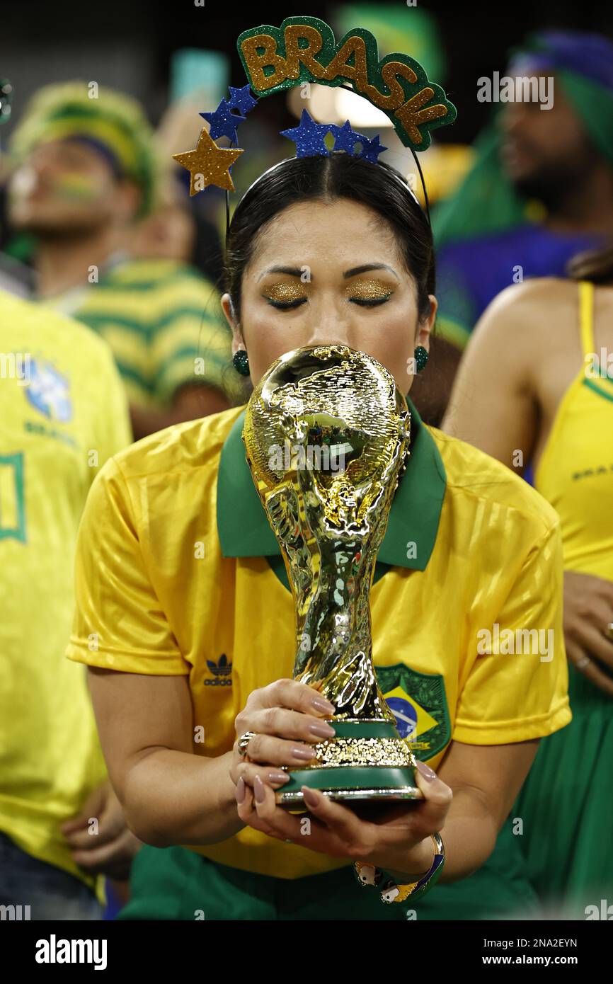 Fifa brazil female fans hi-res stock photography and images - Alamy