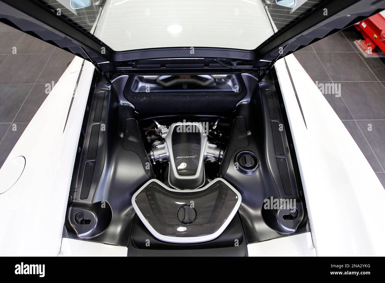 Mclaren Mp4 12c Engine