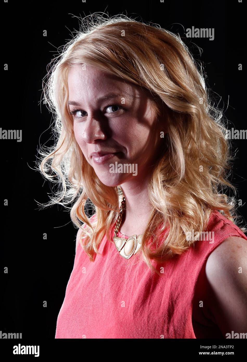 Actress Kim Shaw poses for a portrait Mar. 22, 2012 in New York. (AP ...