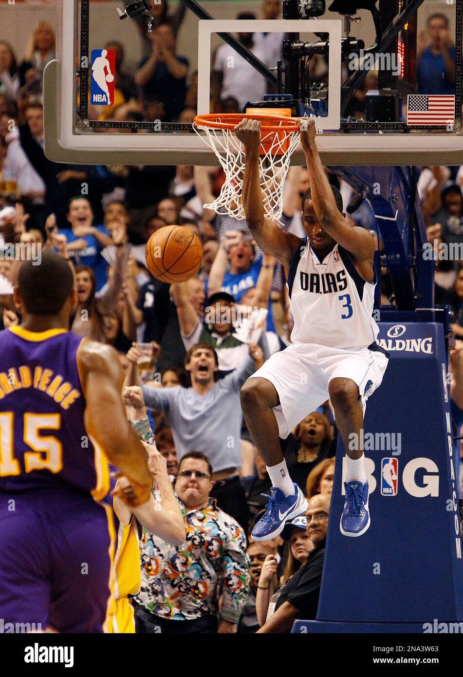 Dallas Mavericks guard Rodrigue Beaubois (3) and Los Angeles Lakers ...