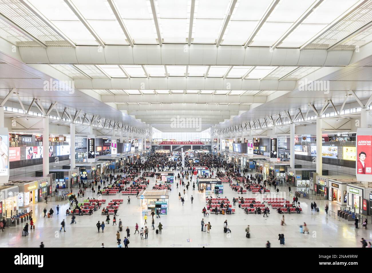 Inside Shanghai Hongqiao railway station, Minhang District, Shanghai ...