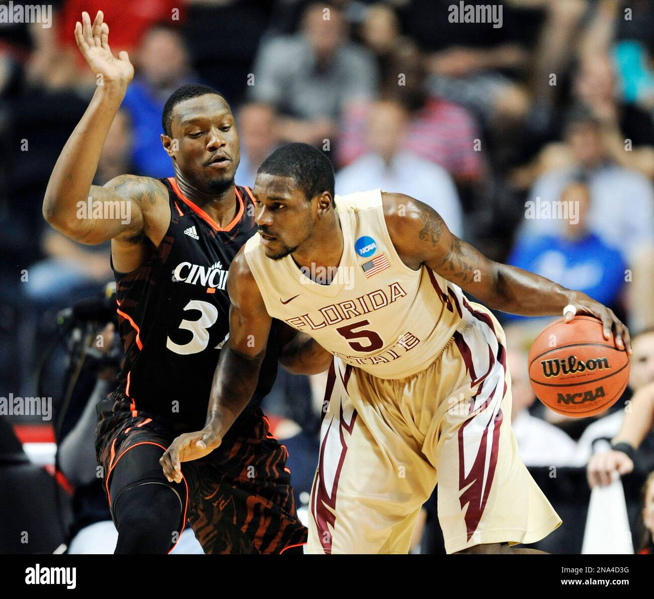 Cincinnati forward Yancy Gates (34) defends against Florida State ...