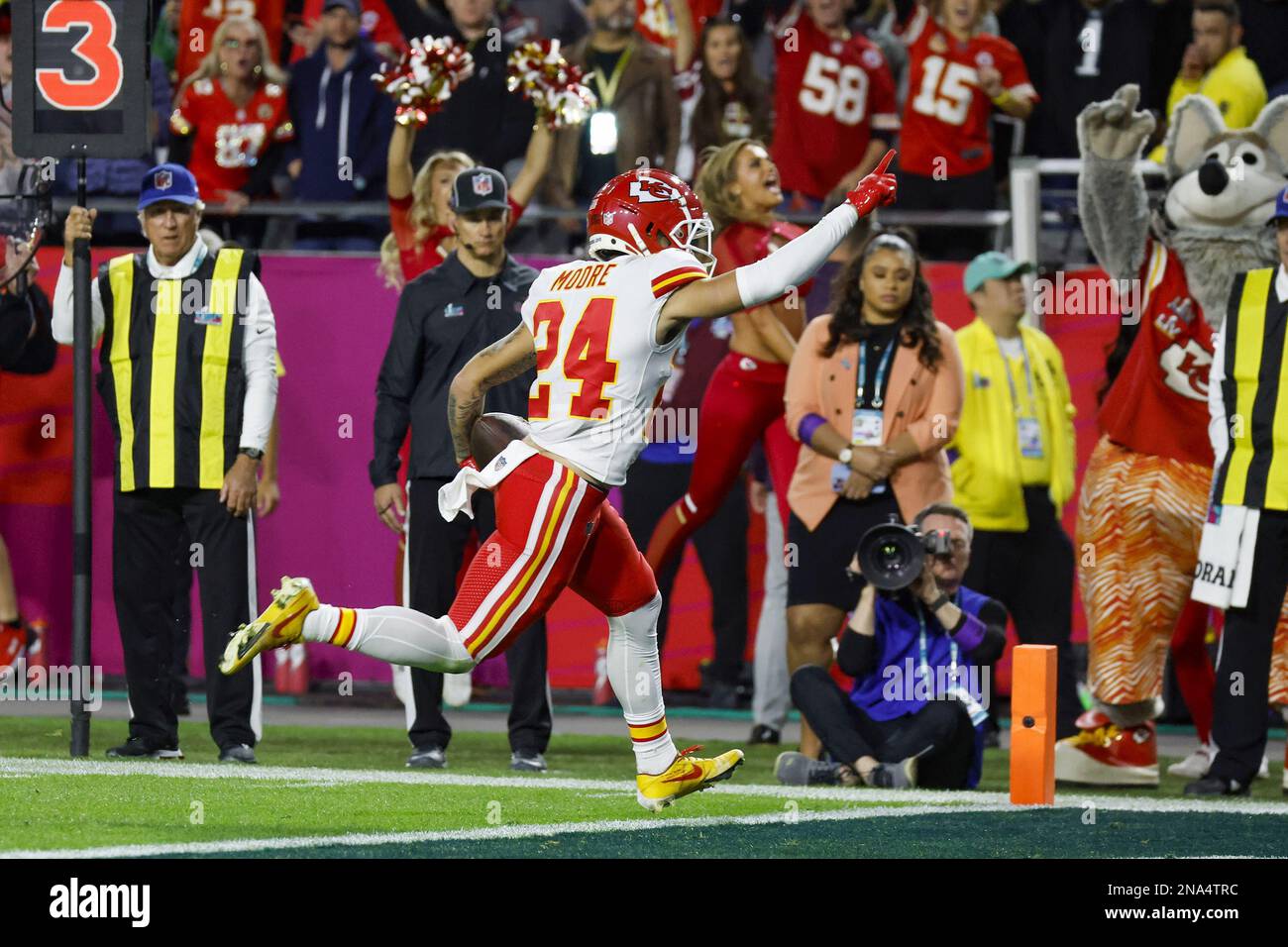 Skyy moore touchdown hi-res stock photography and images - Alamy