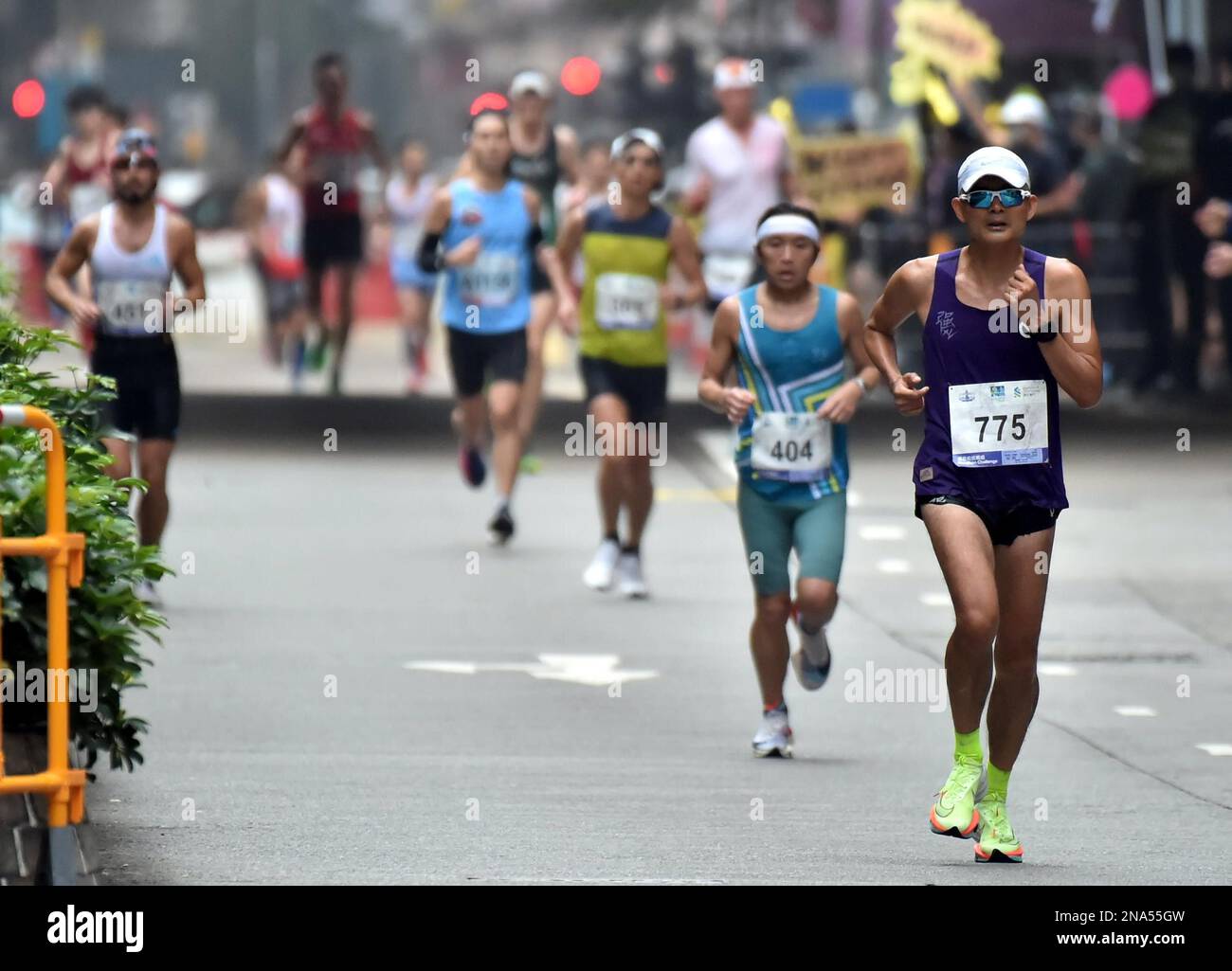 37,000 runners from the special administrative region and overseas take ...