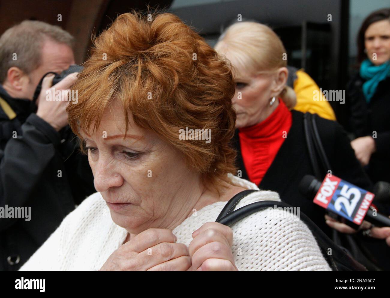 One of Paul McGonagle sisters leaves a plea hearing for Catherine Greig ...