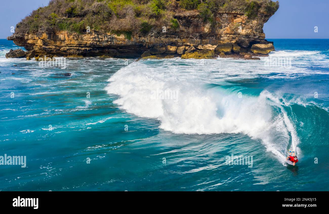 Pacitan surfing hi-res stock photography and images - Alamy