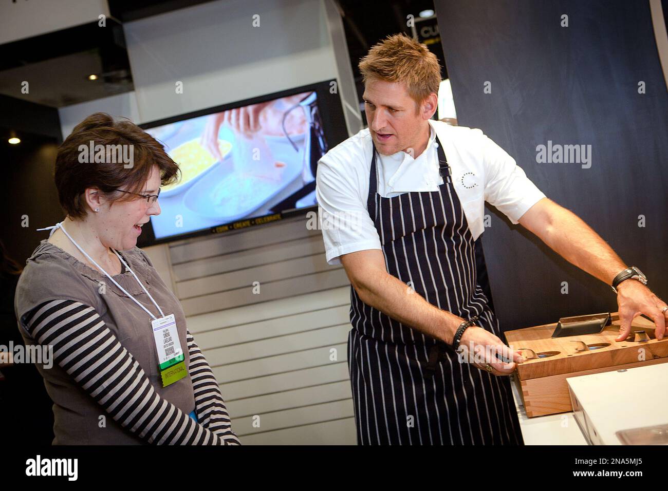 Curtis Stone demonstrates his workbench that he designed for Philippa ...