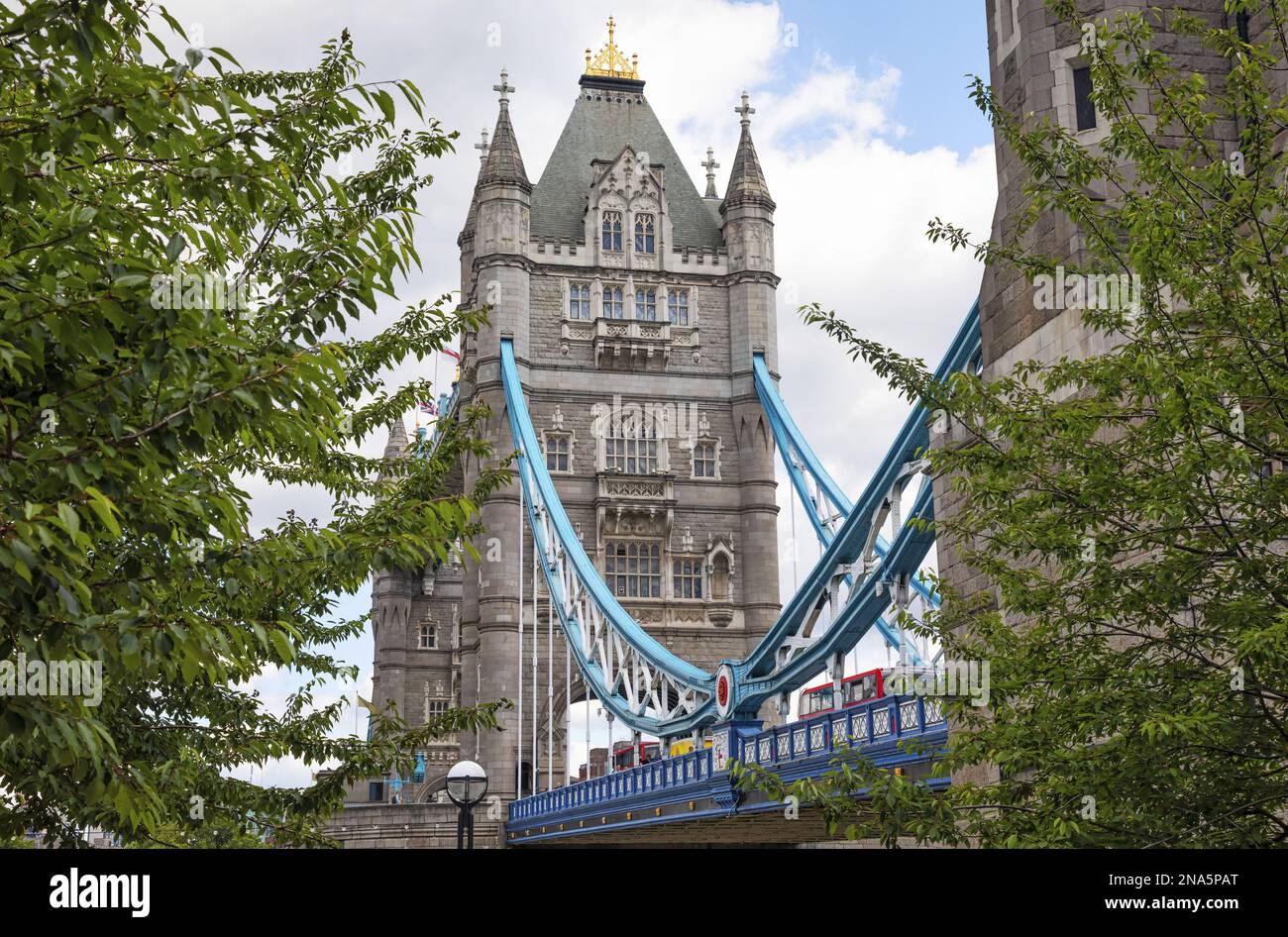 Tower bridge with traffic; London, England Stock Photo - Alamy