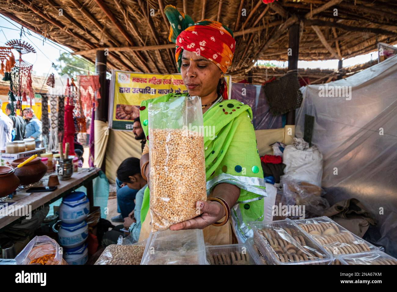 Crafts mela hi-res stock photography and images - Alamy
