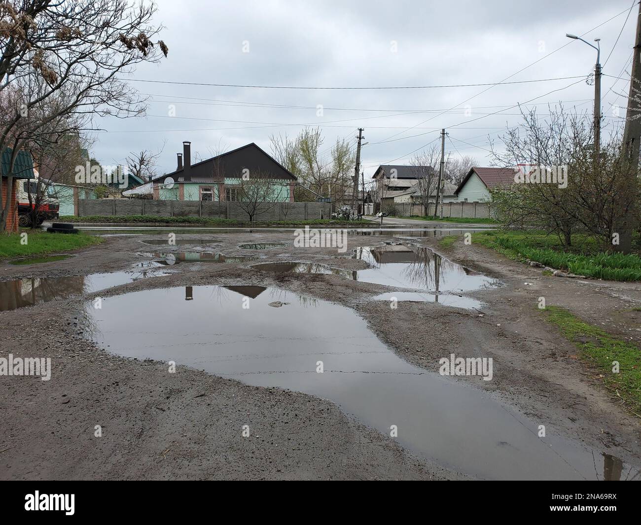 Huge puddle of rain water hi-res stock photography and images - Alamy