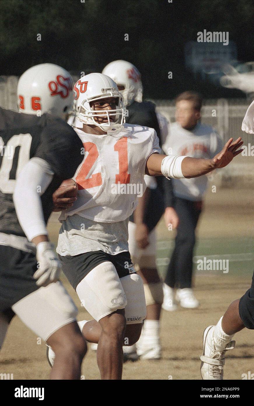 Oklahoma State running back Barry Sanders carries the ball during team ...