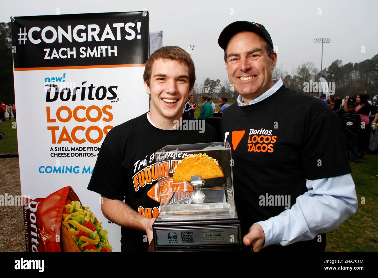 Taco bell truck hi-res stock photography and images - Alamy