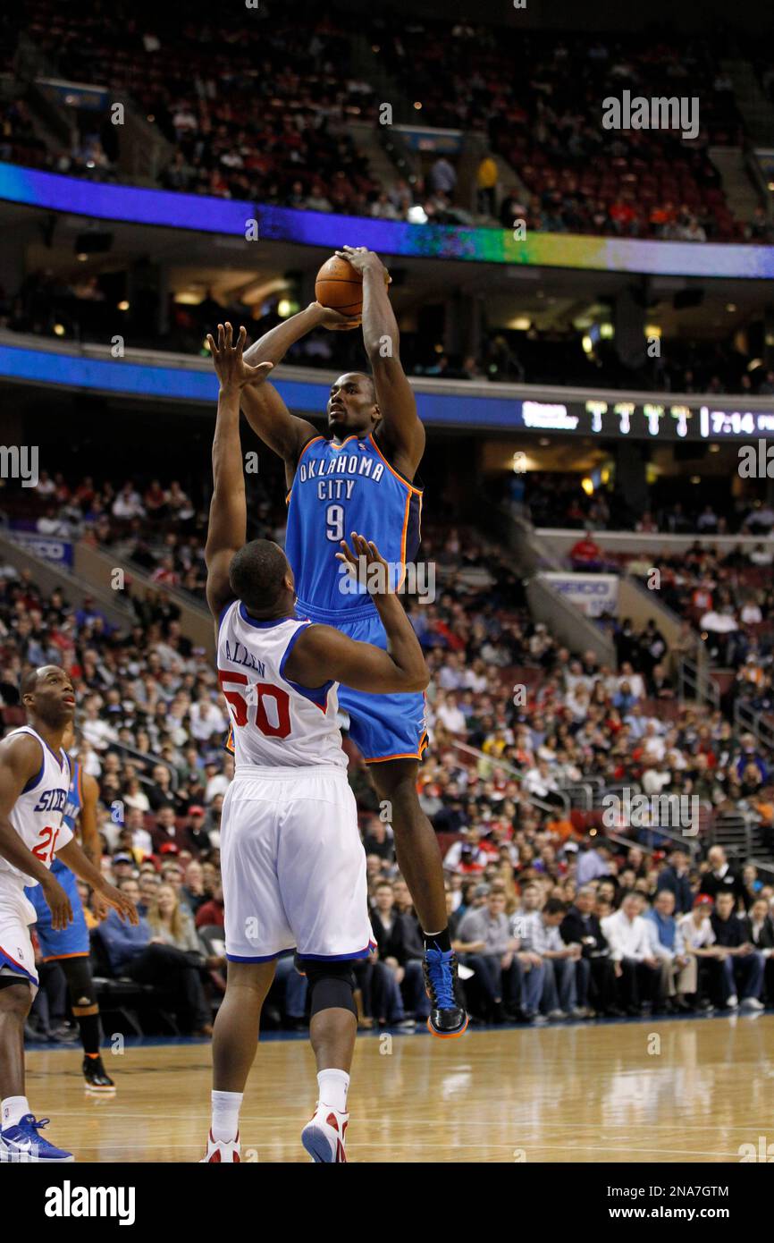 Oklahoma City Thunder forward Serge Ibaka (9), from Congo, shoots over ...