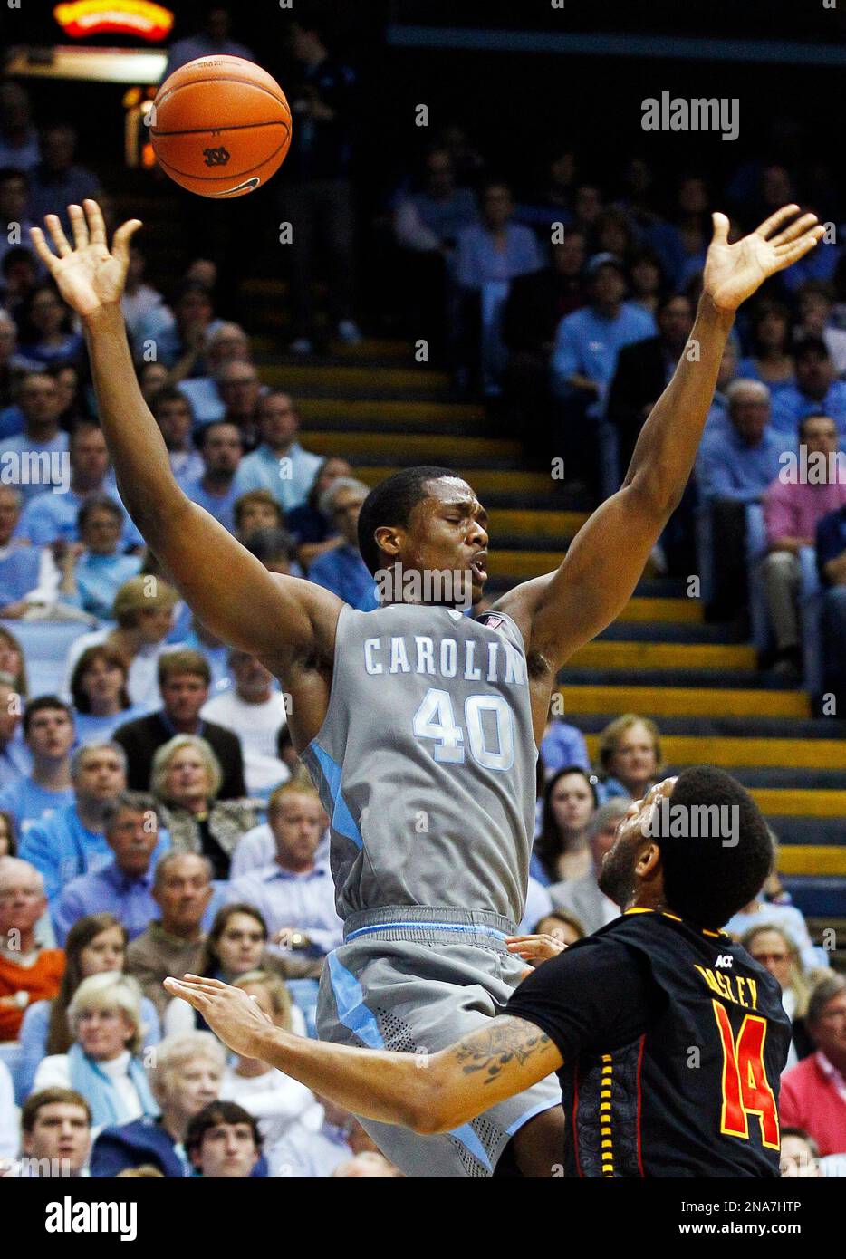 North Carolina's Harrison Barnes (40) reaches for a pass while Maryland ...