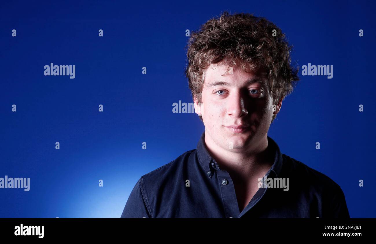 Actor Jeremy Allen White poses for a portrait while promoting his ...