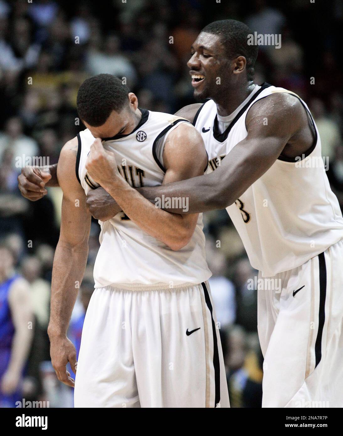 Vanderbilt center Festus Ezeli, right, hugs forward Jeffery Taylor in ...