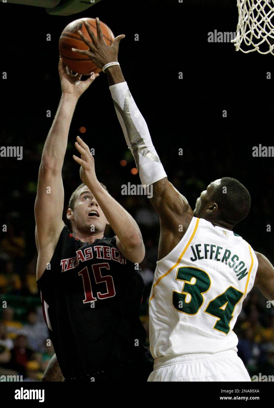 Texas Tech 's Robert Lewandowski (15) attempts a shot over Baylor 's ...