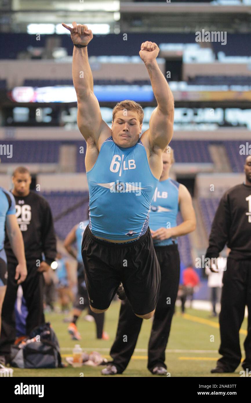 San Diego State linebacker Miles Burris runs a drill at the NFL ...