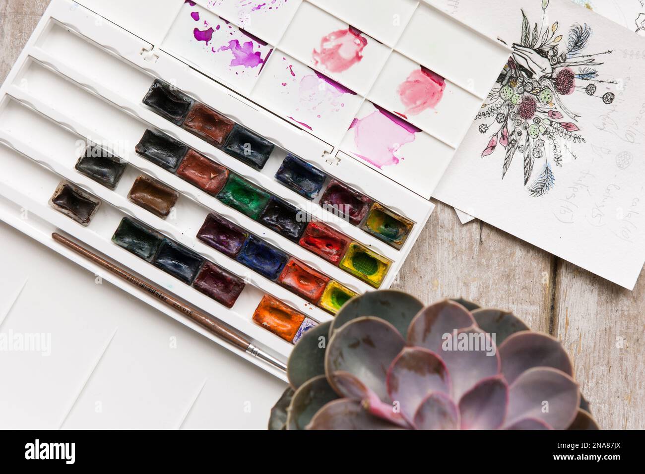 Sketch of bouquet. Painter workshop, tools Stock Photo - Alamy