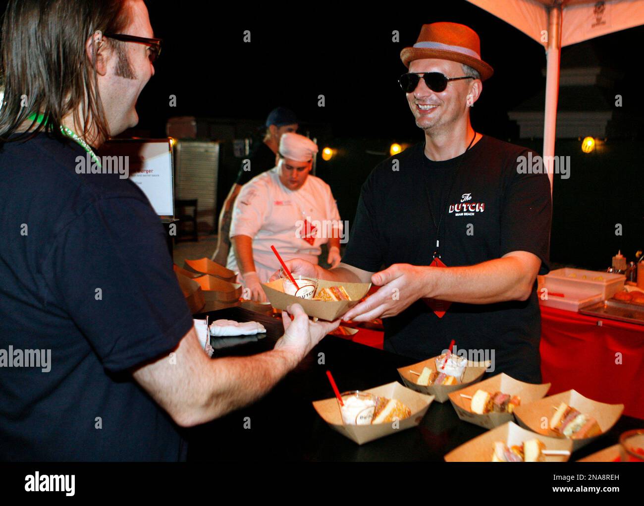 Chef Andrew Carmellini shares his Dutch Burger while competing in the ...