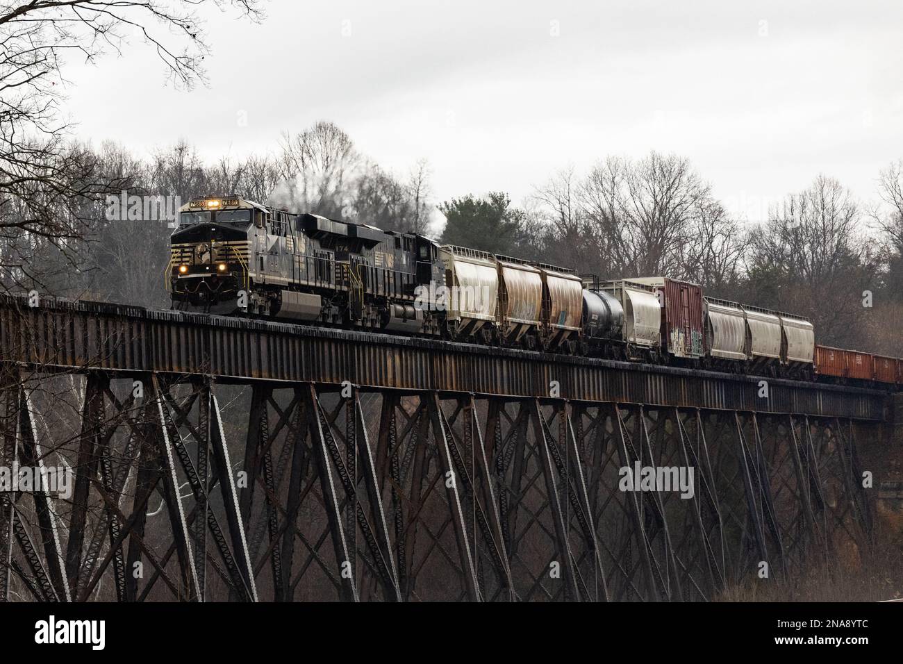 Norfolk southern line hi-res stock photography and images - Alamy