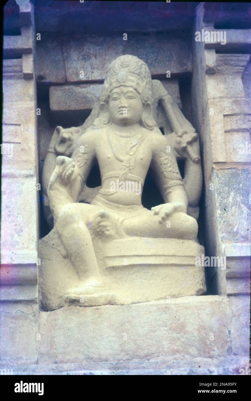 Brihadisvara Temple, Thanjavur has a massive colonnaded prakara ...