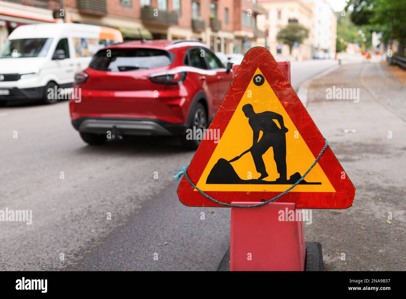 Construction sign in highway hi-res stock photography and images - Alamy