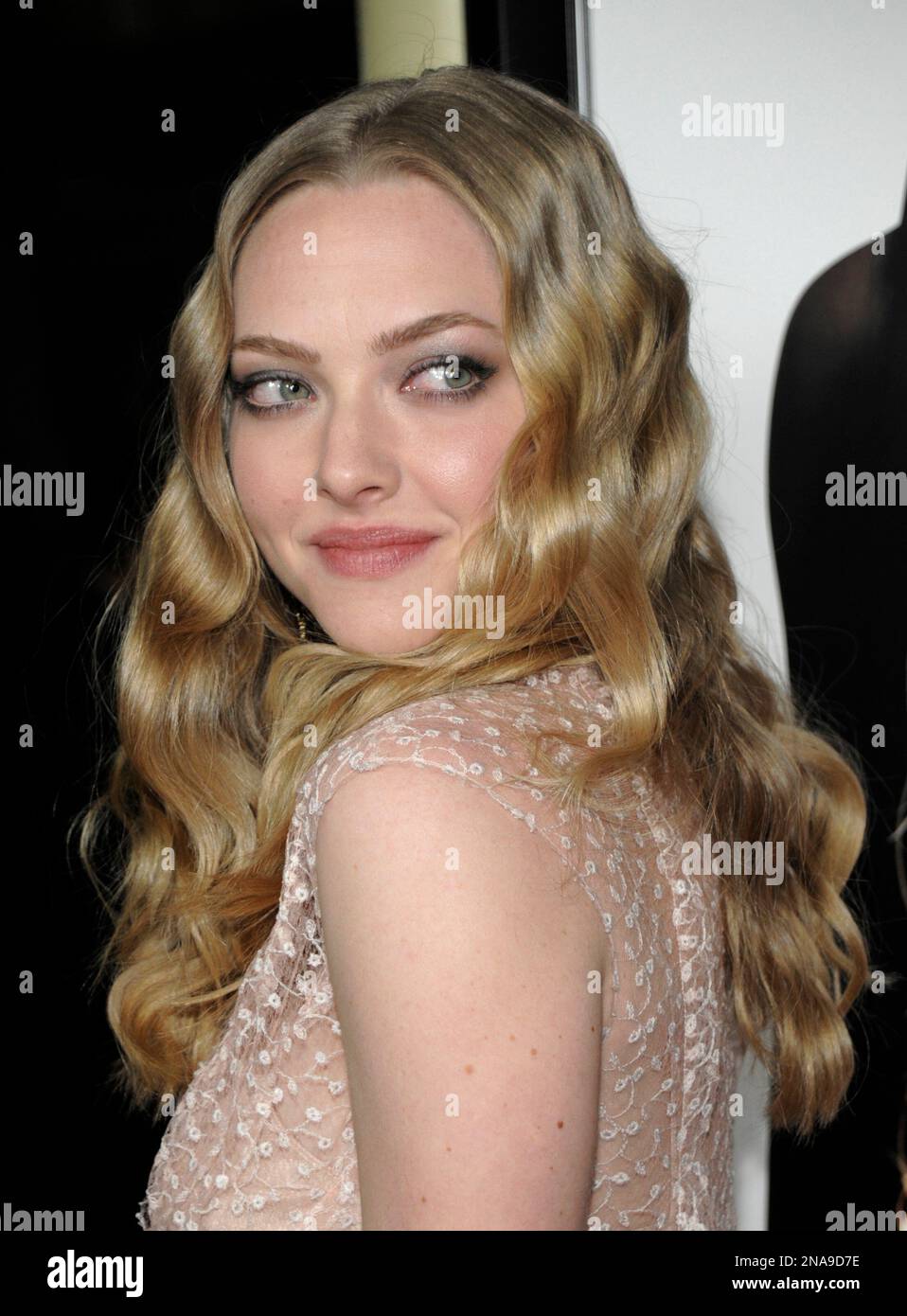 Actress Amanda Seyfried arrives at the premiere of the feature film ...