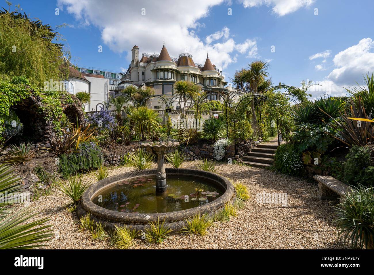 Russell Cotes Art Gallery and Museum, Cliff Promenade, Bournmouth ...