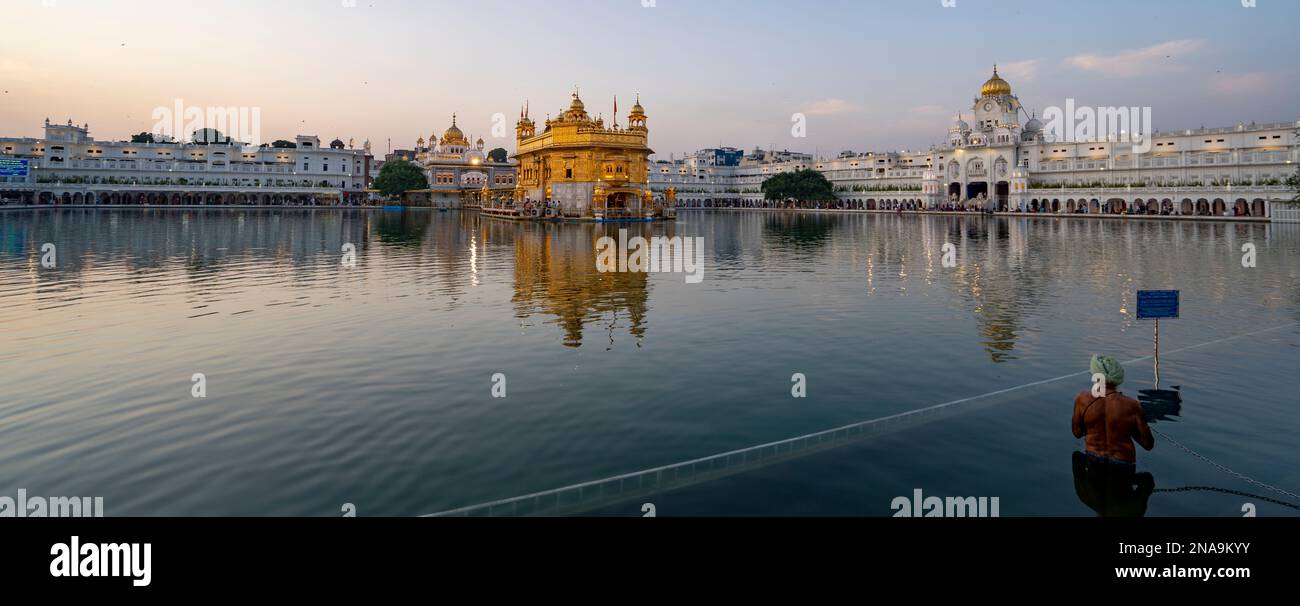 temple; gurdwara; sacred; holy; Sikh; Sikhism; pool Stock Photo - Alamy