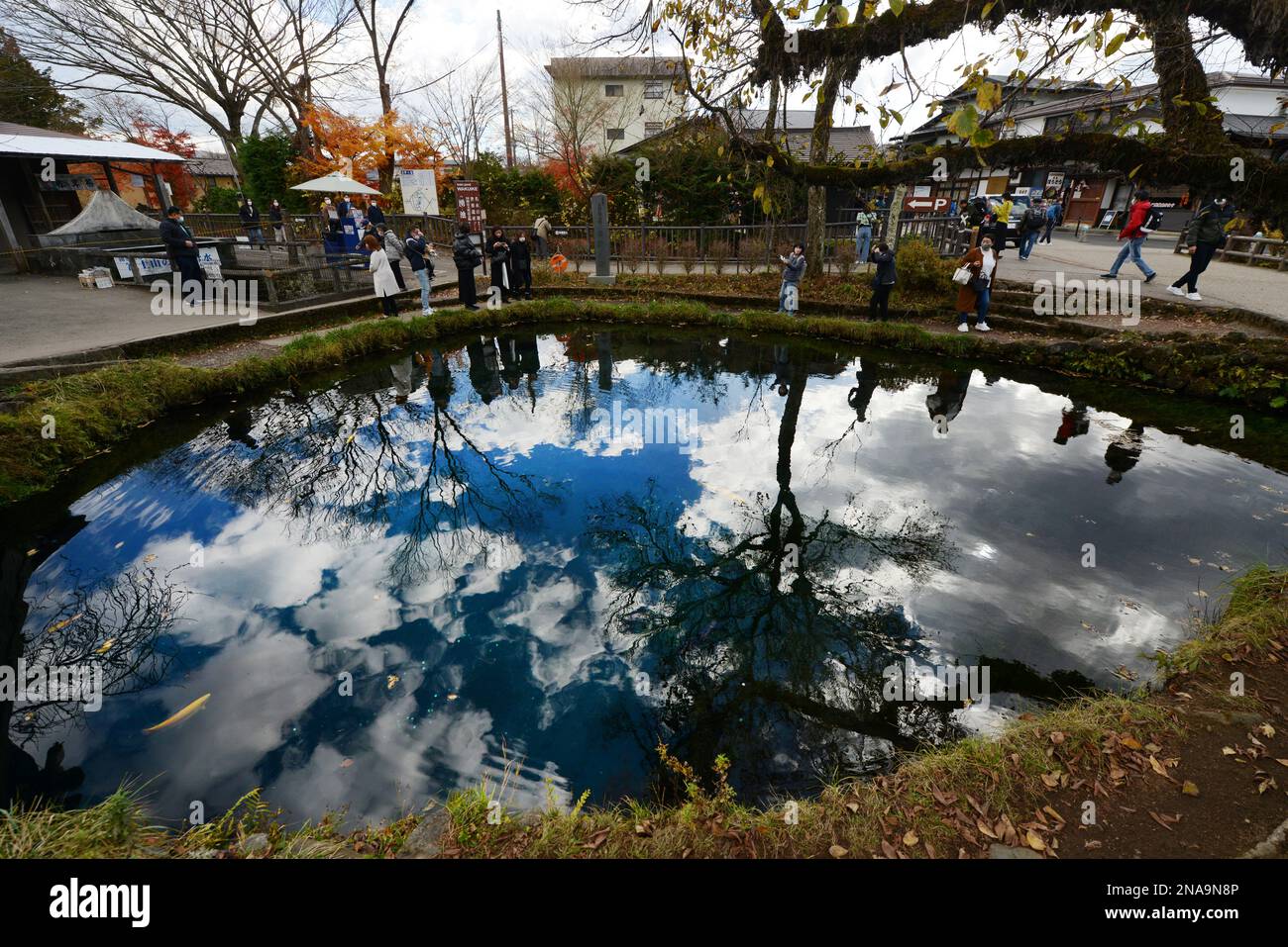 Oshino hakkai springs hi-res stock photography and images - Alamy