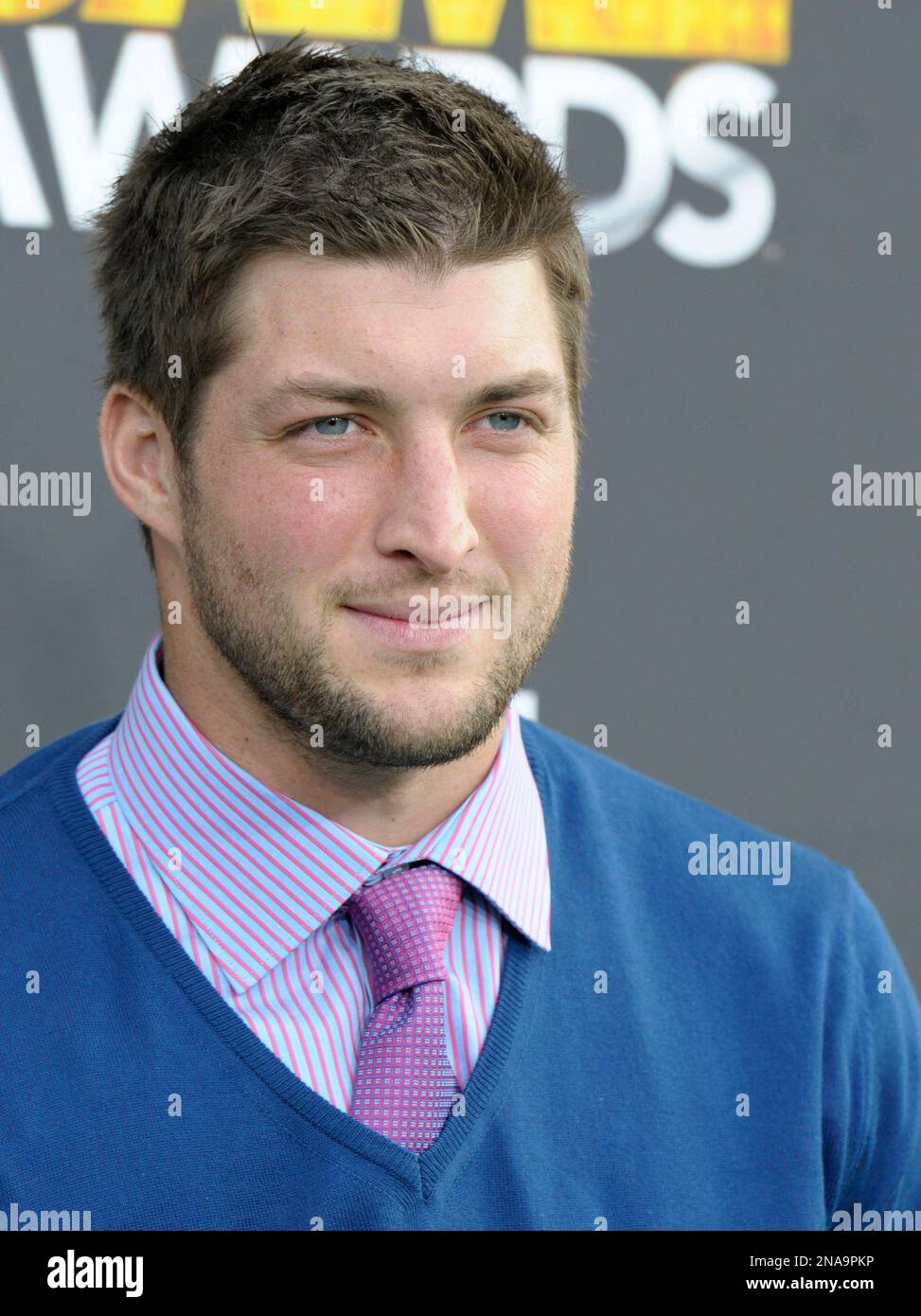 NFL Quarterback Tim Tebow arrives at the 2nd Annual Hall of Game Awards ...