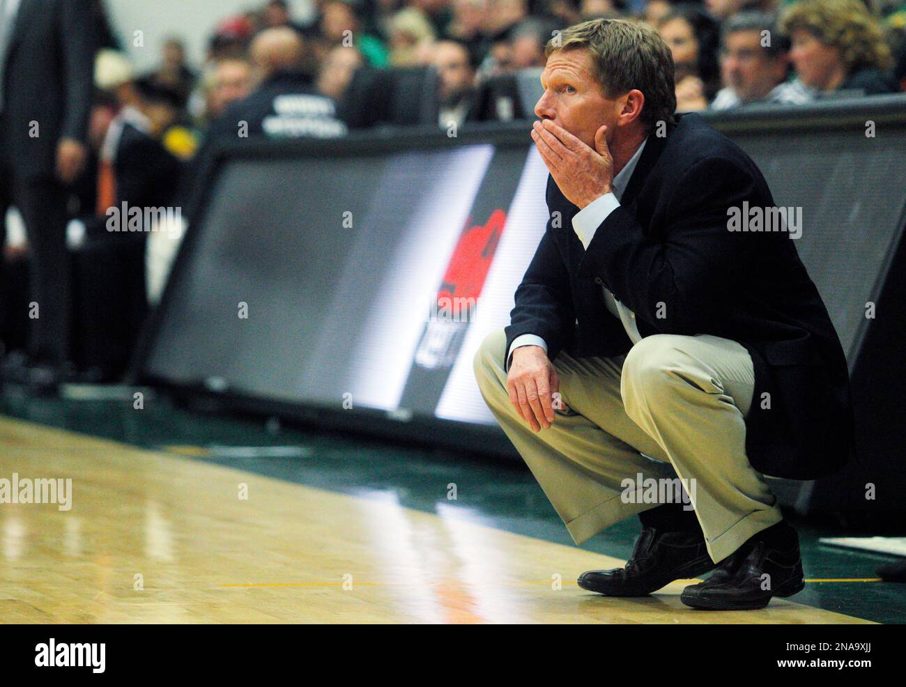 Gonzaga head coach Mark Few watches his team play against San Francisco ...