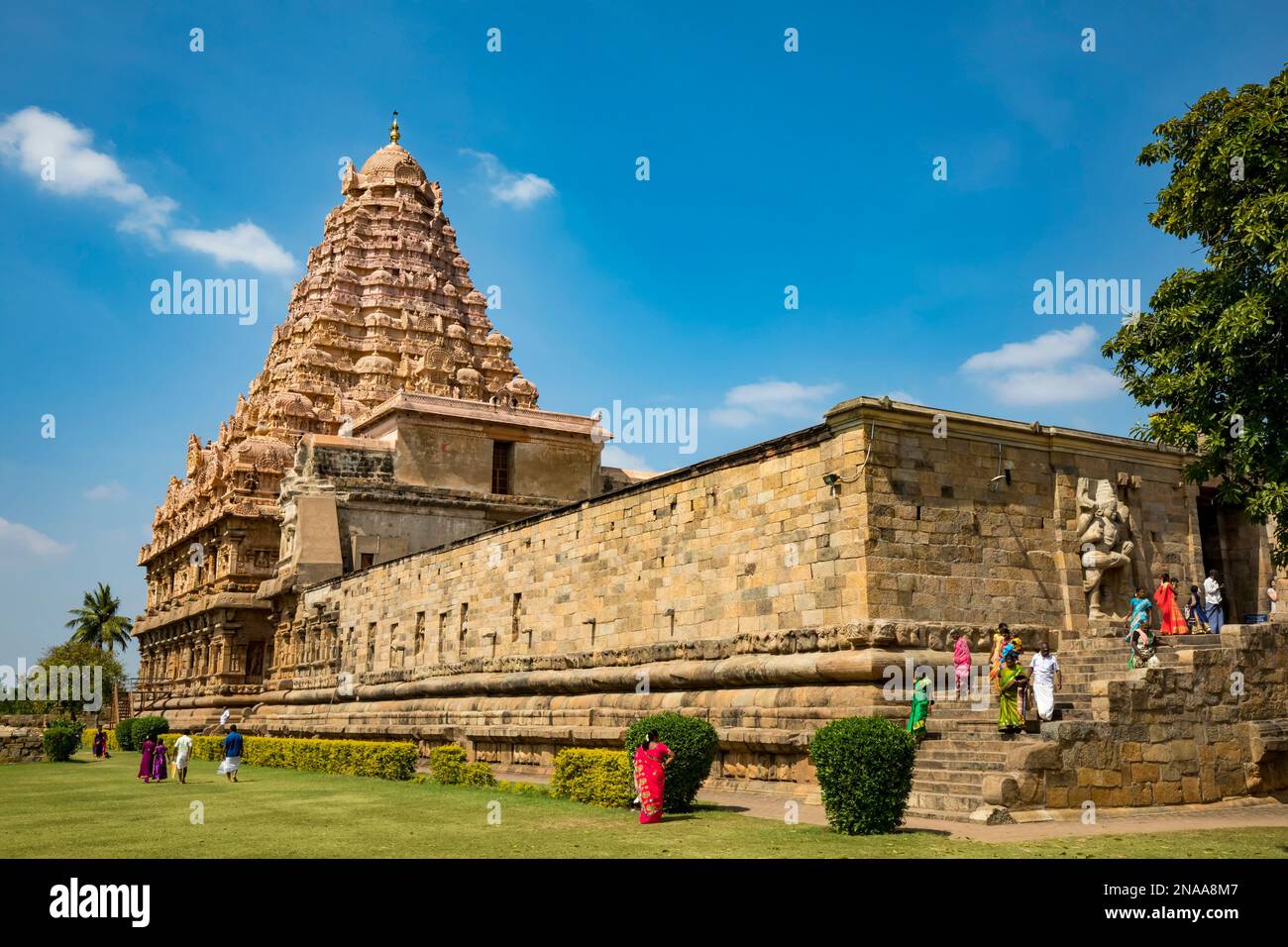 deity, Hindu; temple; Chola; historic; sacred Stock Photo - Alamy