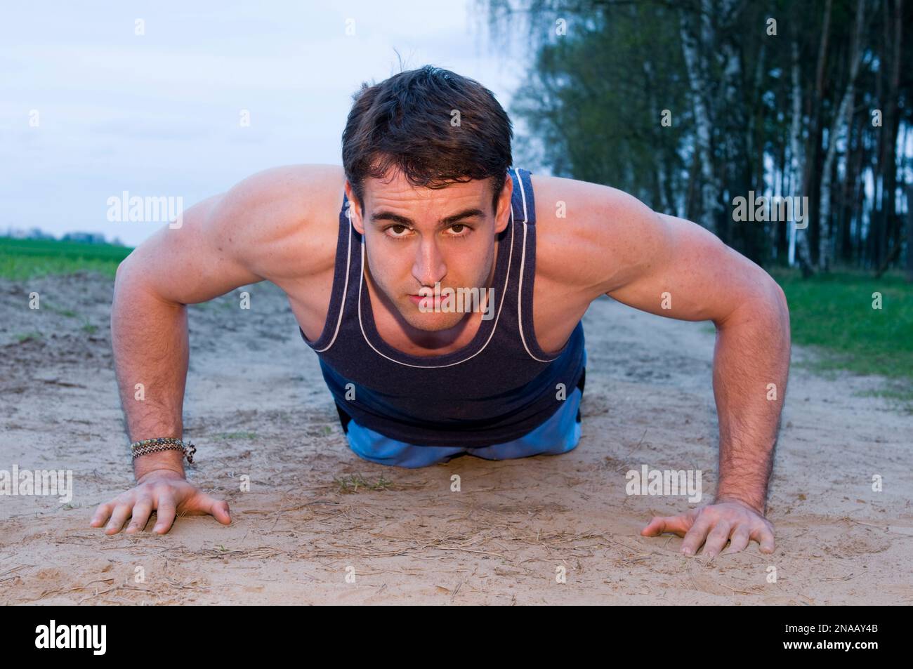 Pushup edge hi-res stock photography and images - Alamy