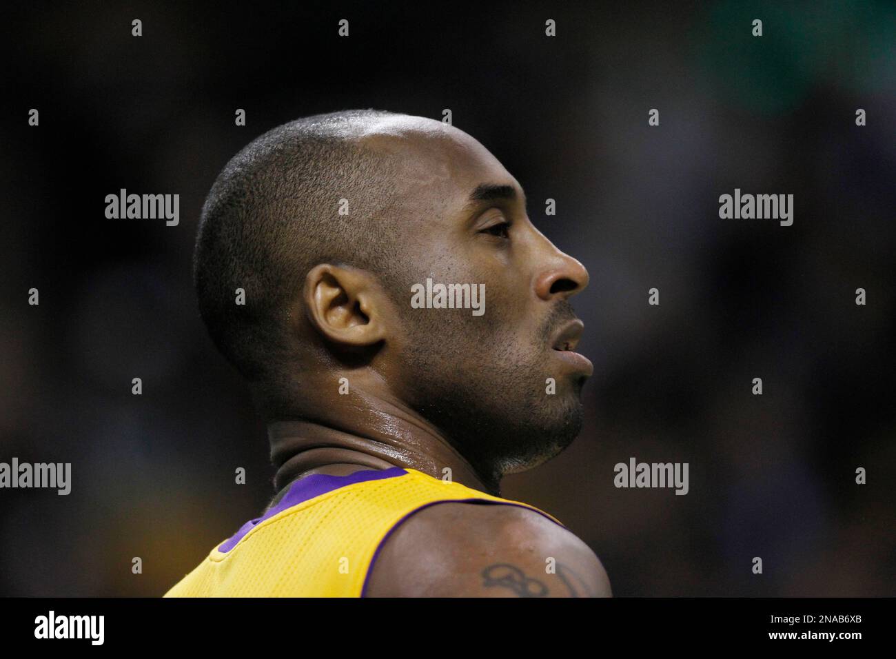 Los Angeles Lakers shooting guard Kobe Bryant (24) during the second ...