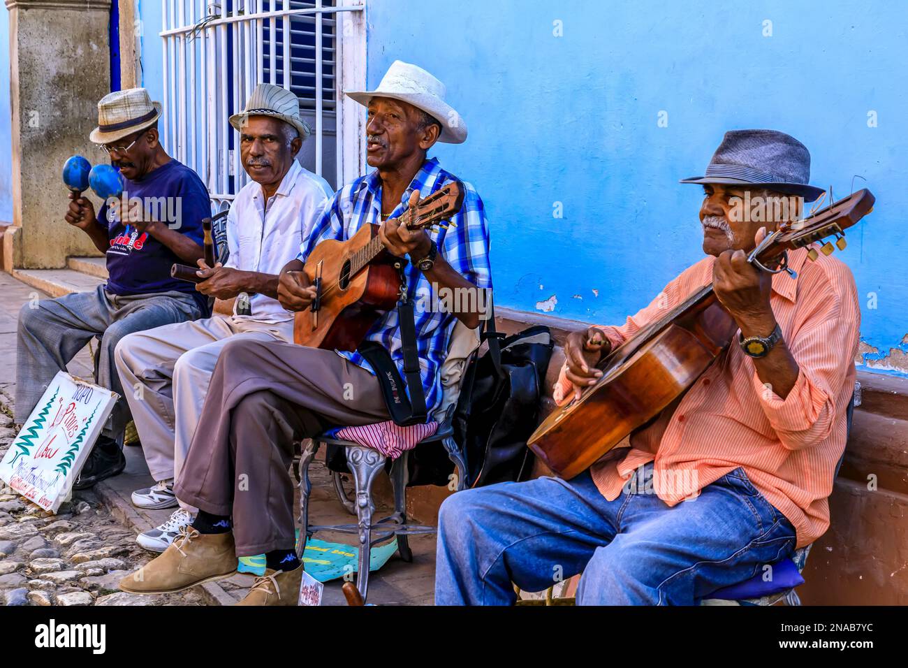 Cuban street musicians in trinidad hi-res stock photography and images ...