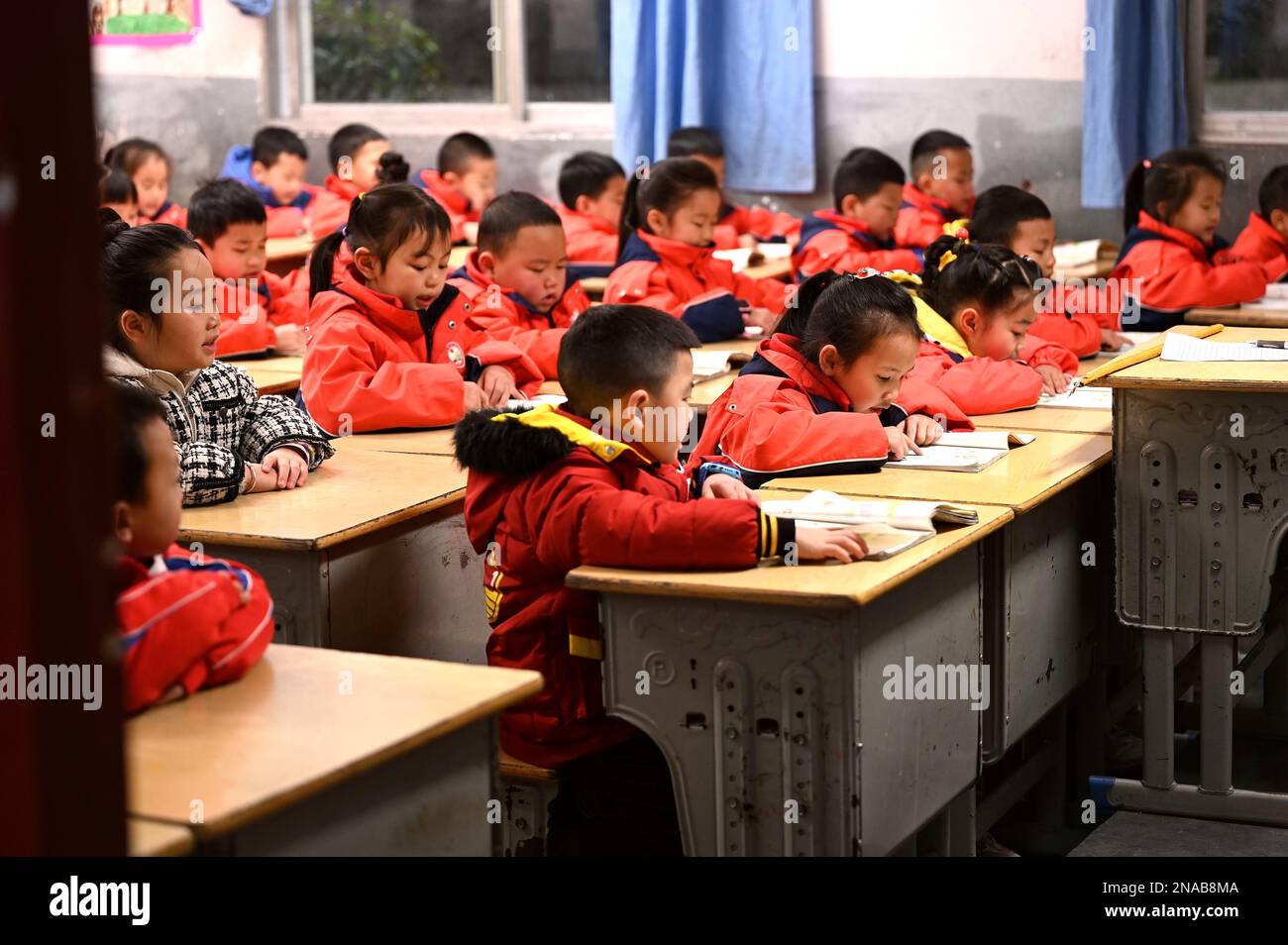 China primary school class hi-res stock photography and images - Alamy