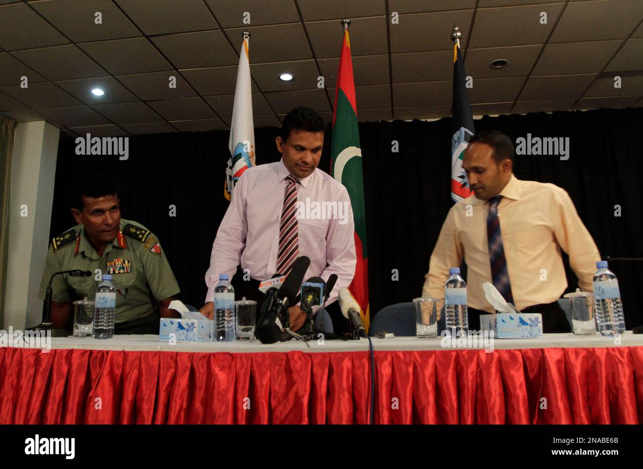 From left to right, Maldives Acting Chief of National Defense Force ...