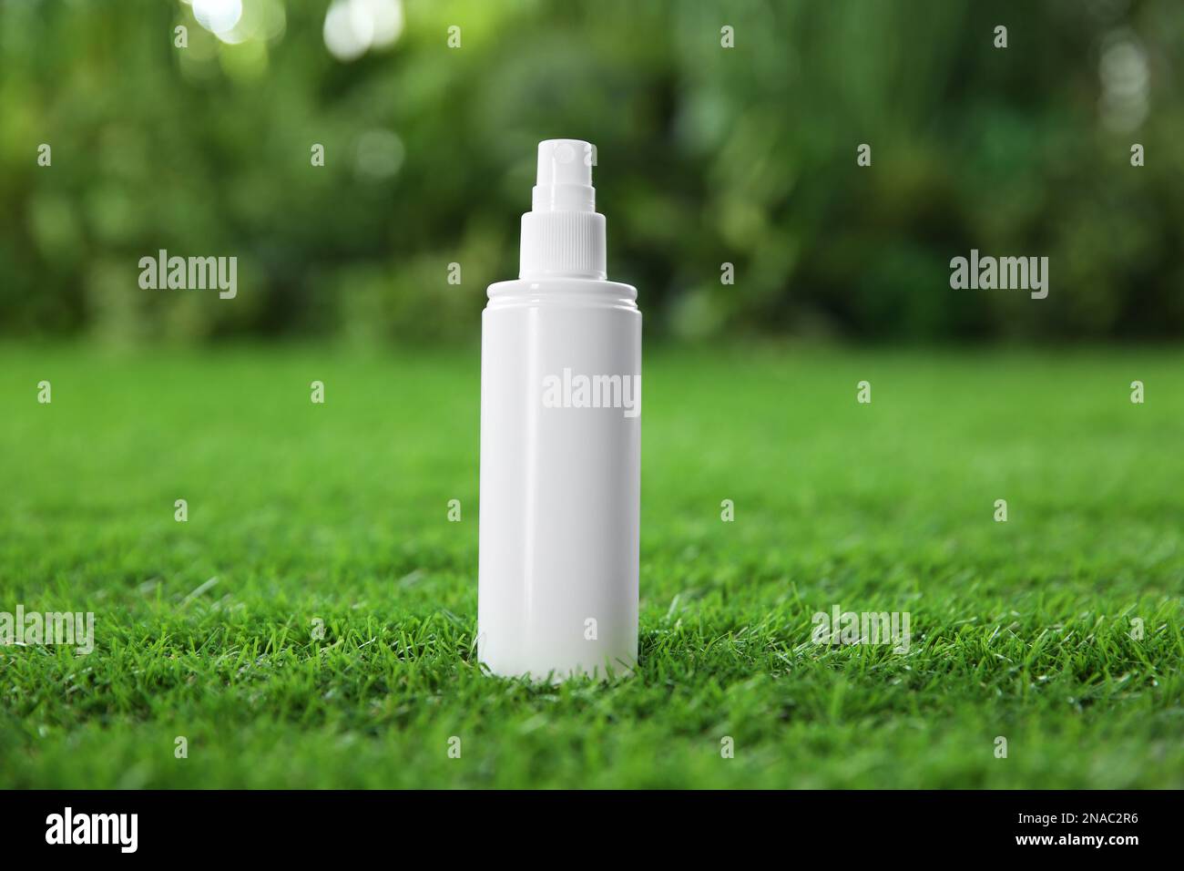 Insect repellent spray hi-res stock photography and images - Alamy