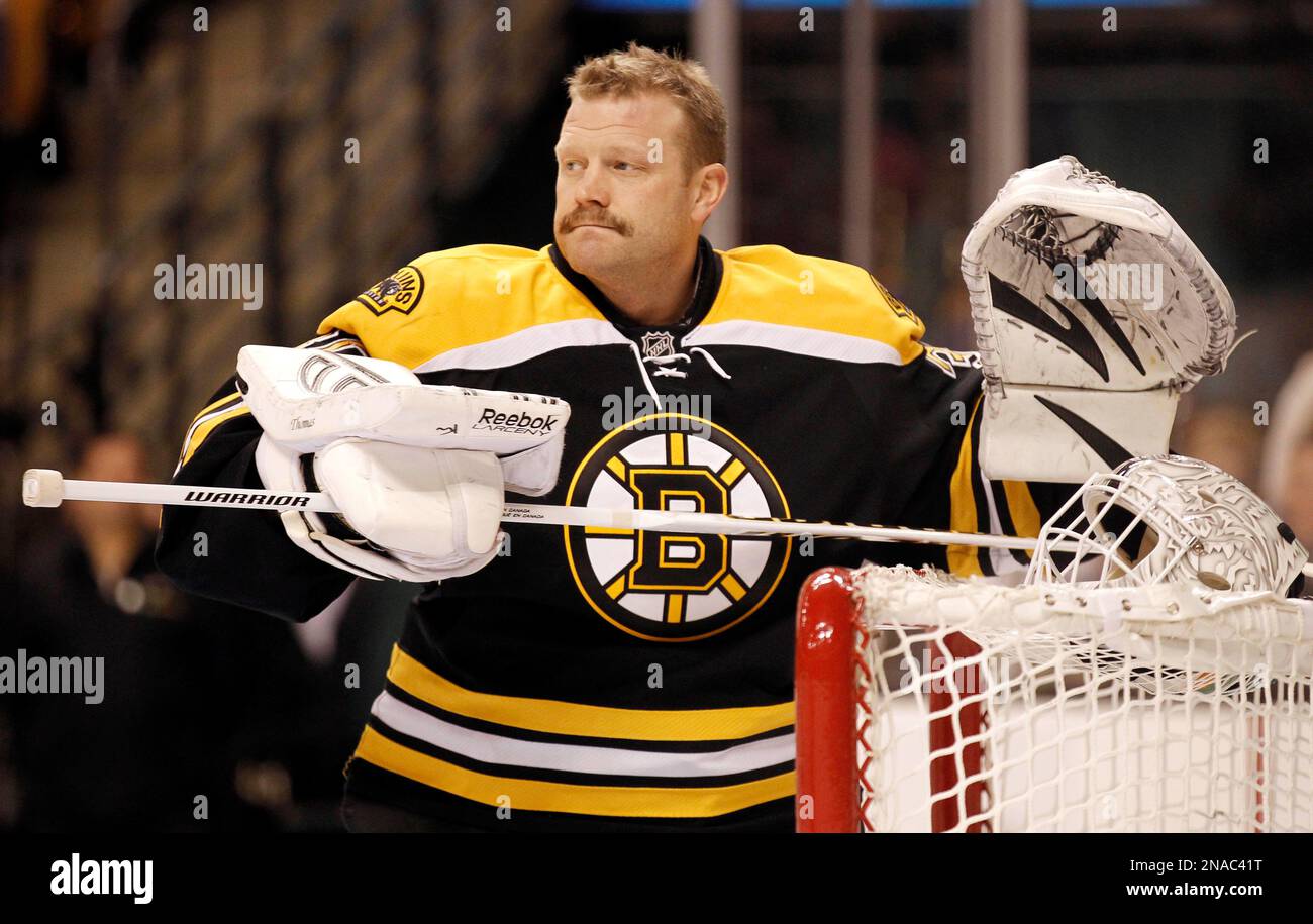 Boston Bruins goalie Tim Thomas before an NHL hockey game between the ...