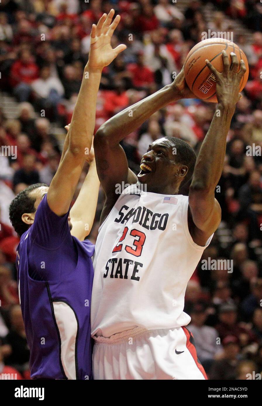 San Diego State's Deshawn Stephens (23) shoots over TCU's Amric Fields ...