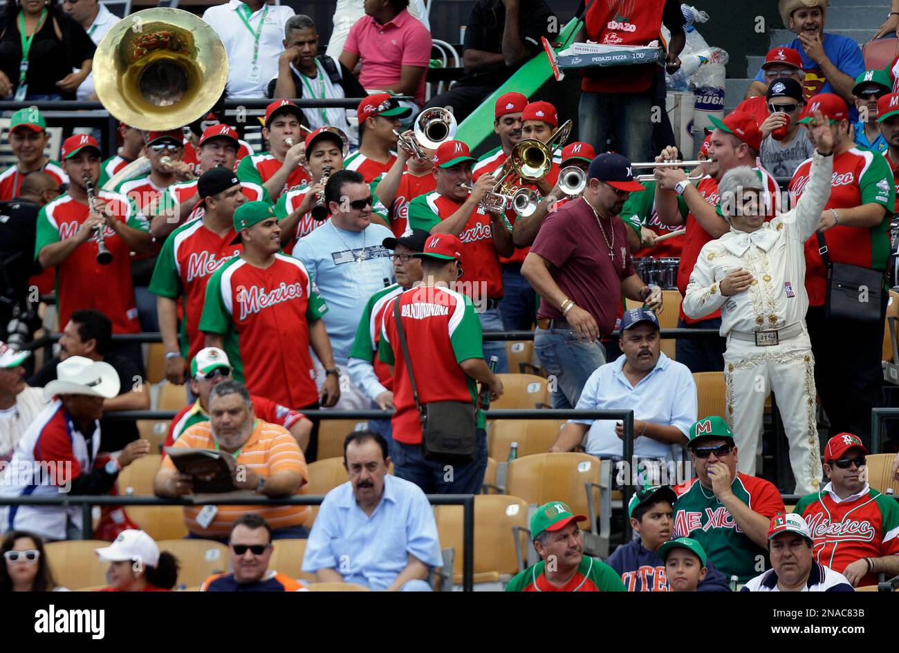 Mexico's baseball fans cheer for their team during a Caribbean Series ...