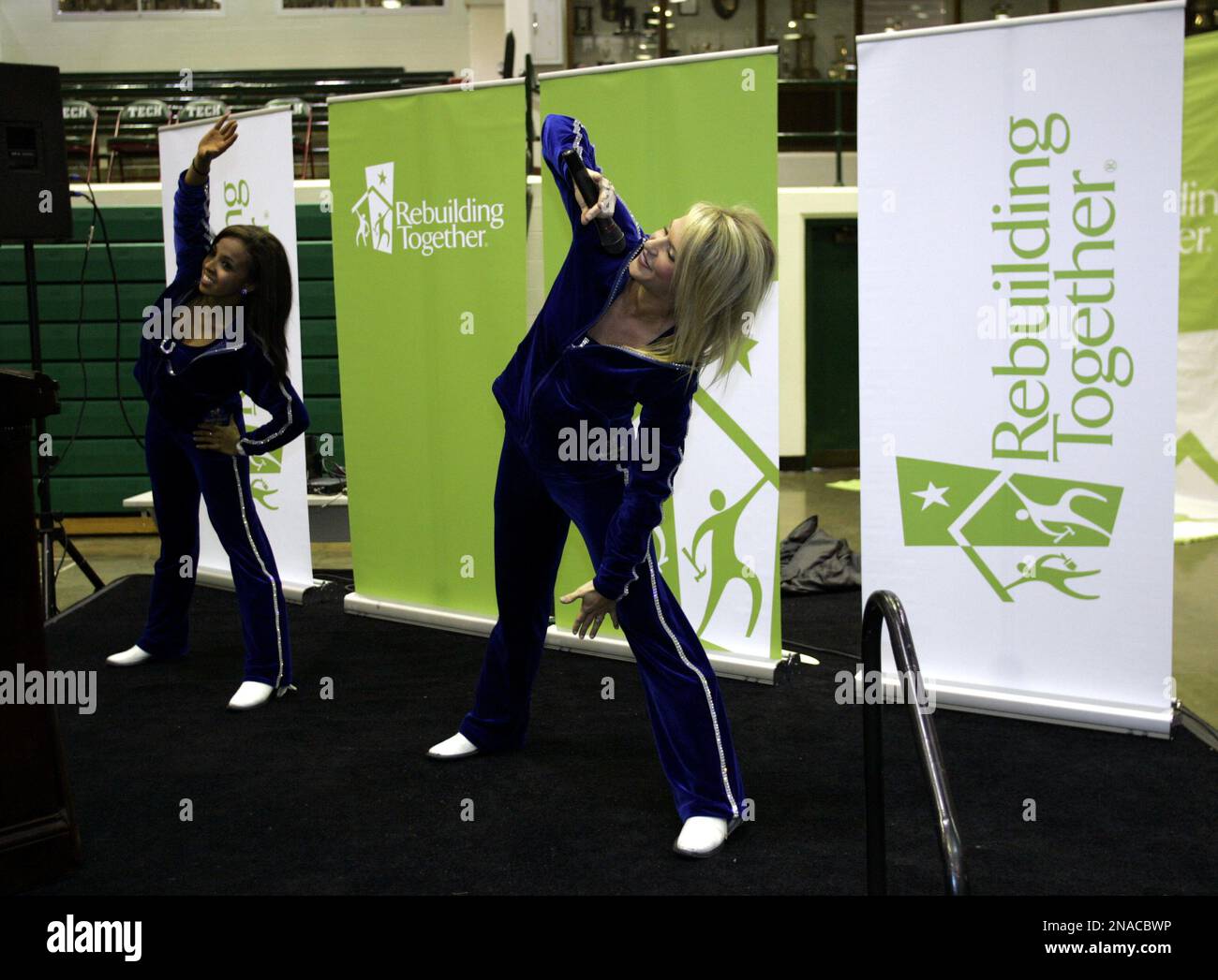 Indianapolis Colts cheerleaders warm up the crowd during Kickoff to ...