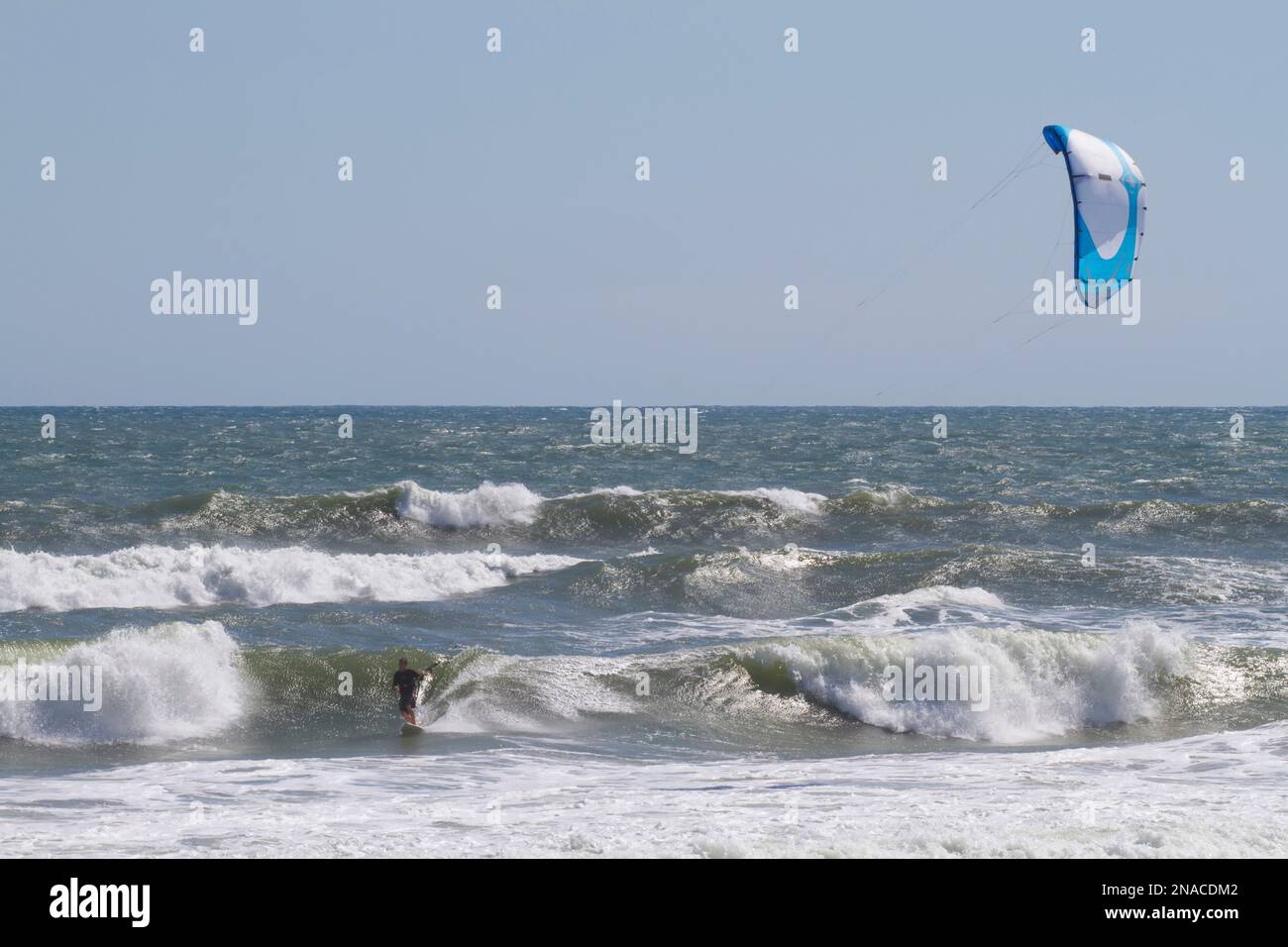 Outer banks north carolina kites hi-res stock photography and images ...